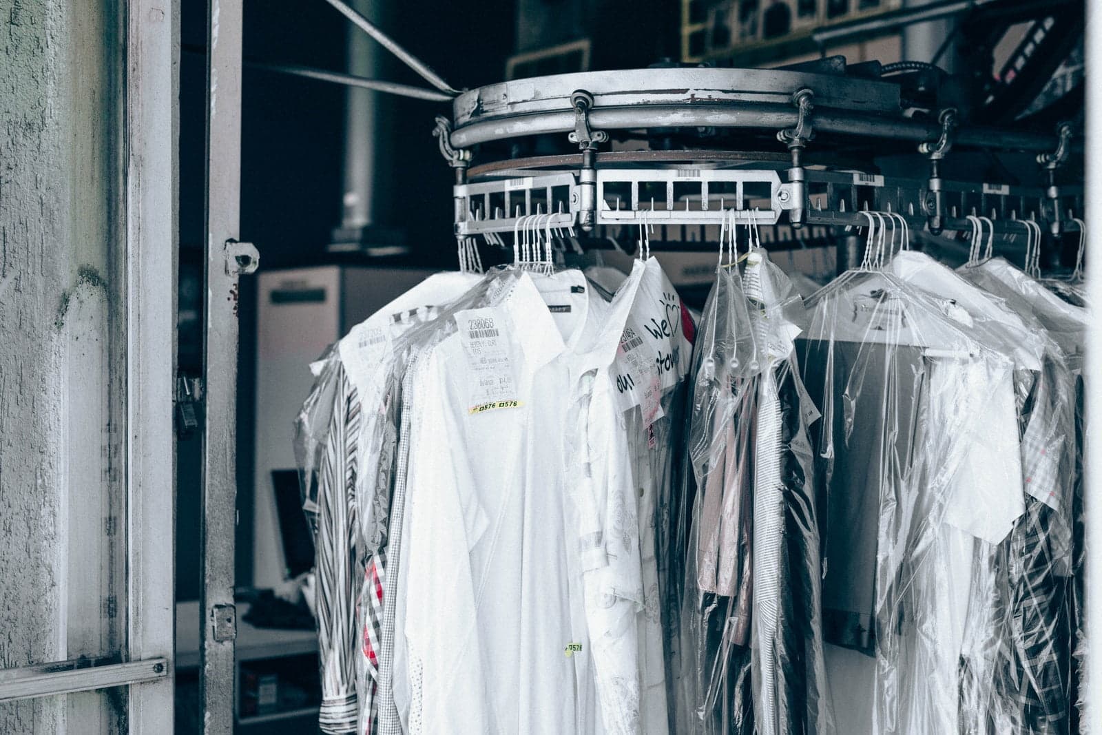 Liquid Bleach Can Help Make All Of Your Laundry Look Amazing ...